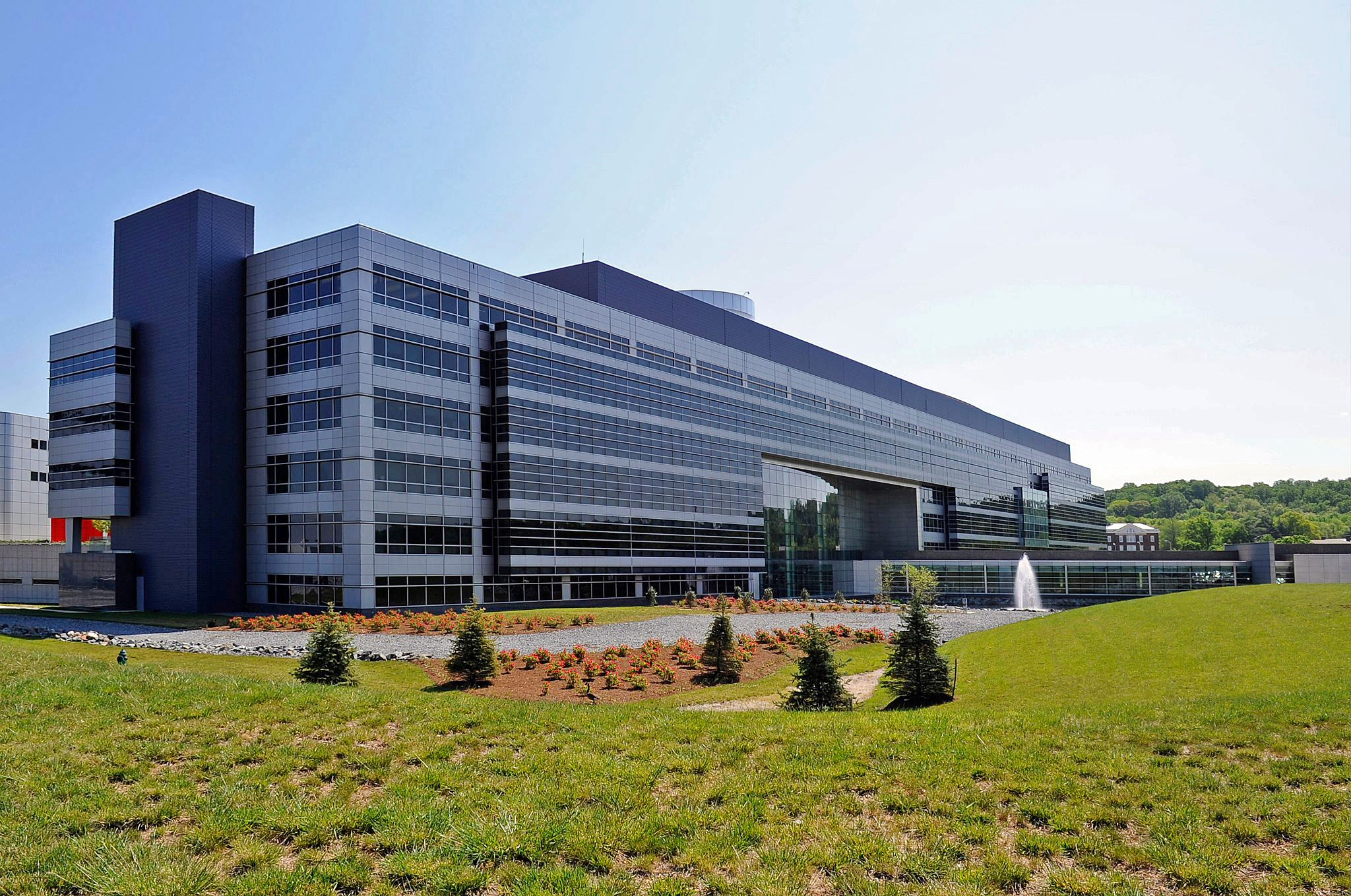 DIA awards $12.6B enterprise IT contract | FedScoop
