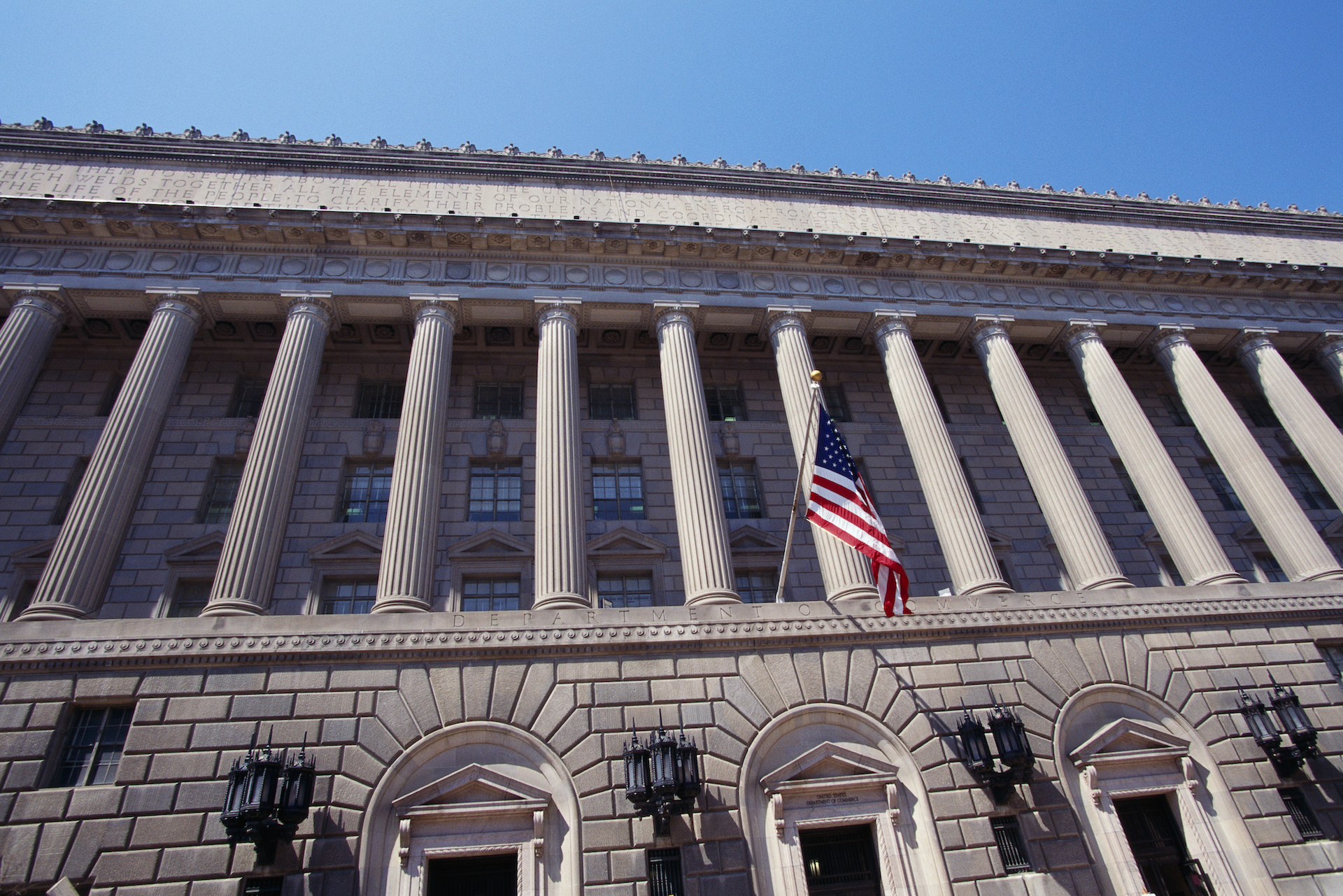 Commerce identifies 15 vendors likely to win spots on $1.5B IT contract ...