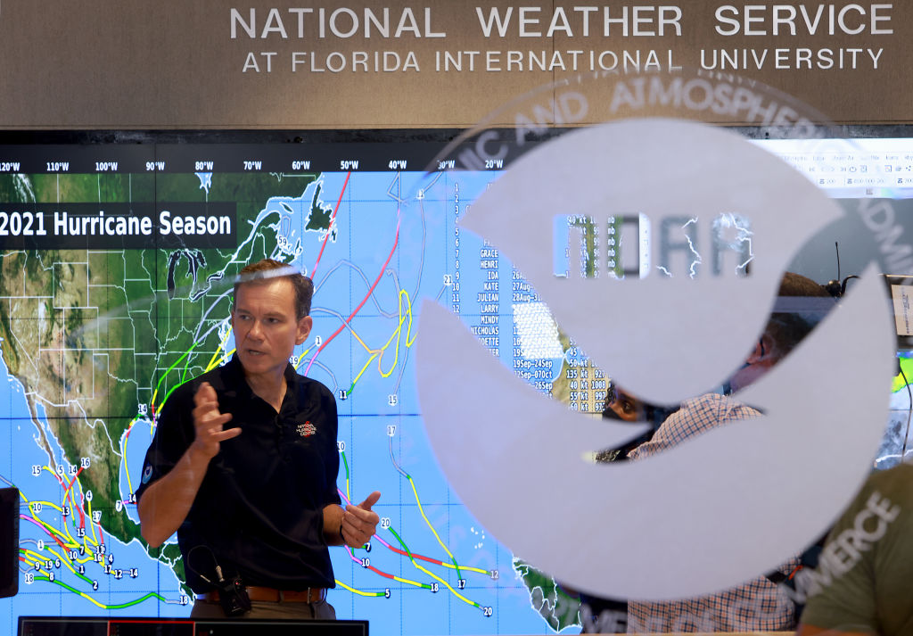 NOAA unveils 2 weather and climate supercomputers for improved ...