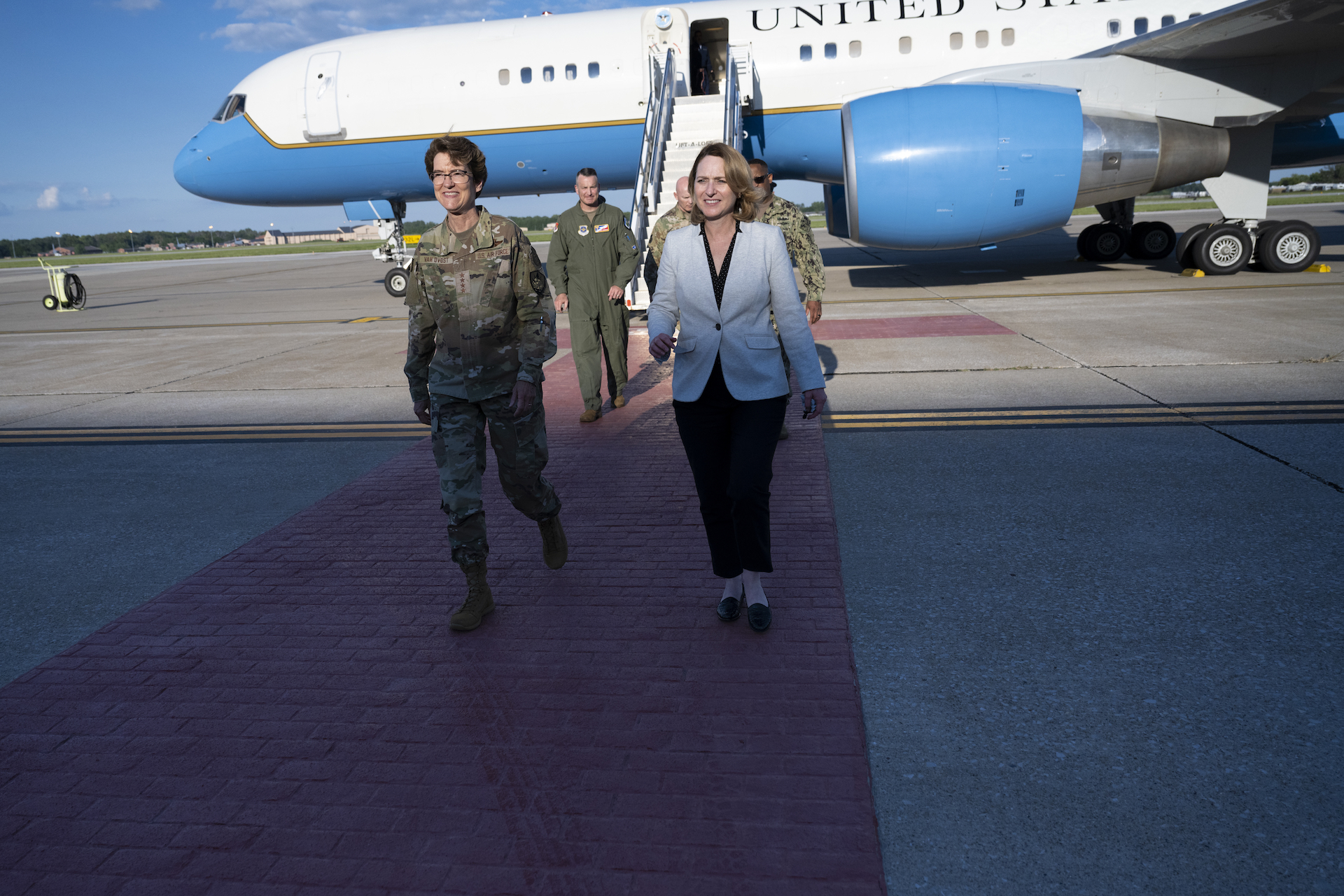 DOD No. 2 issues new 'Data Decrees' for military, pushing for better ...