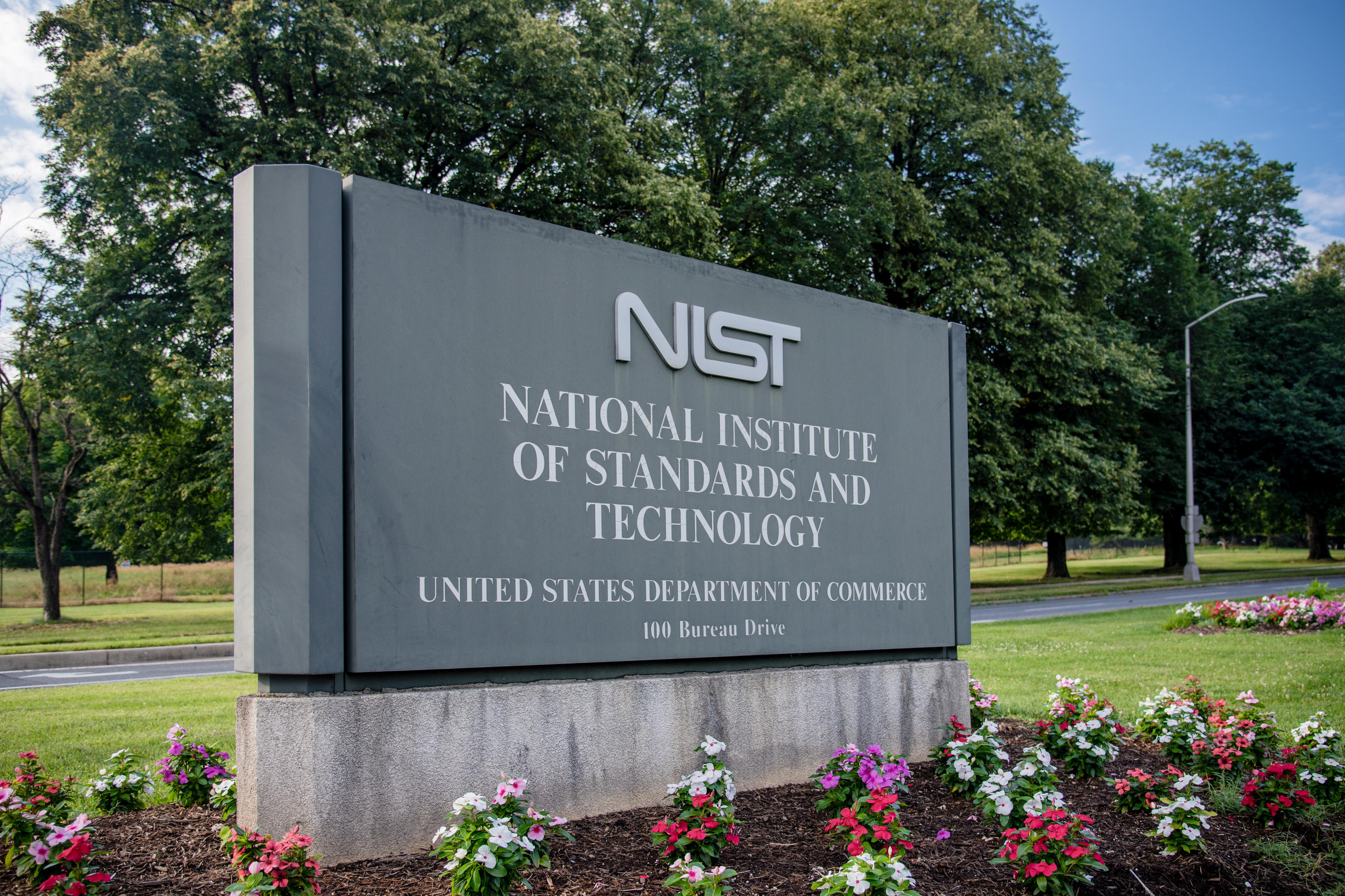 NIST selects backup algorithm for general encryption against quantum ...