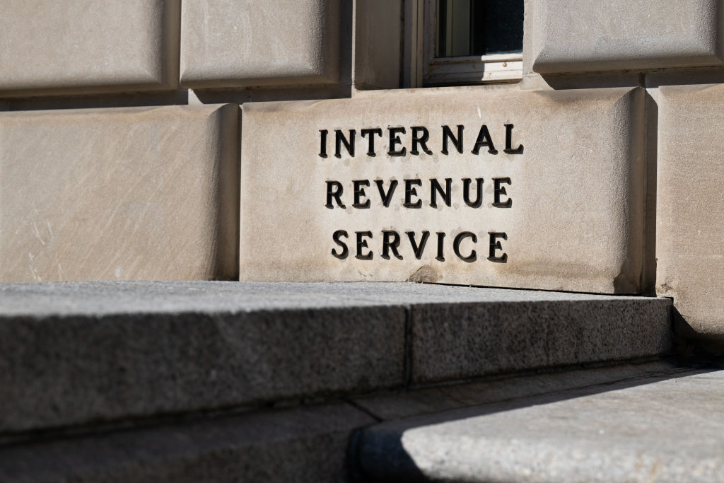 IRS to begin phasing out paper refund checks next week | FedScoop