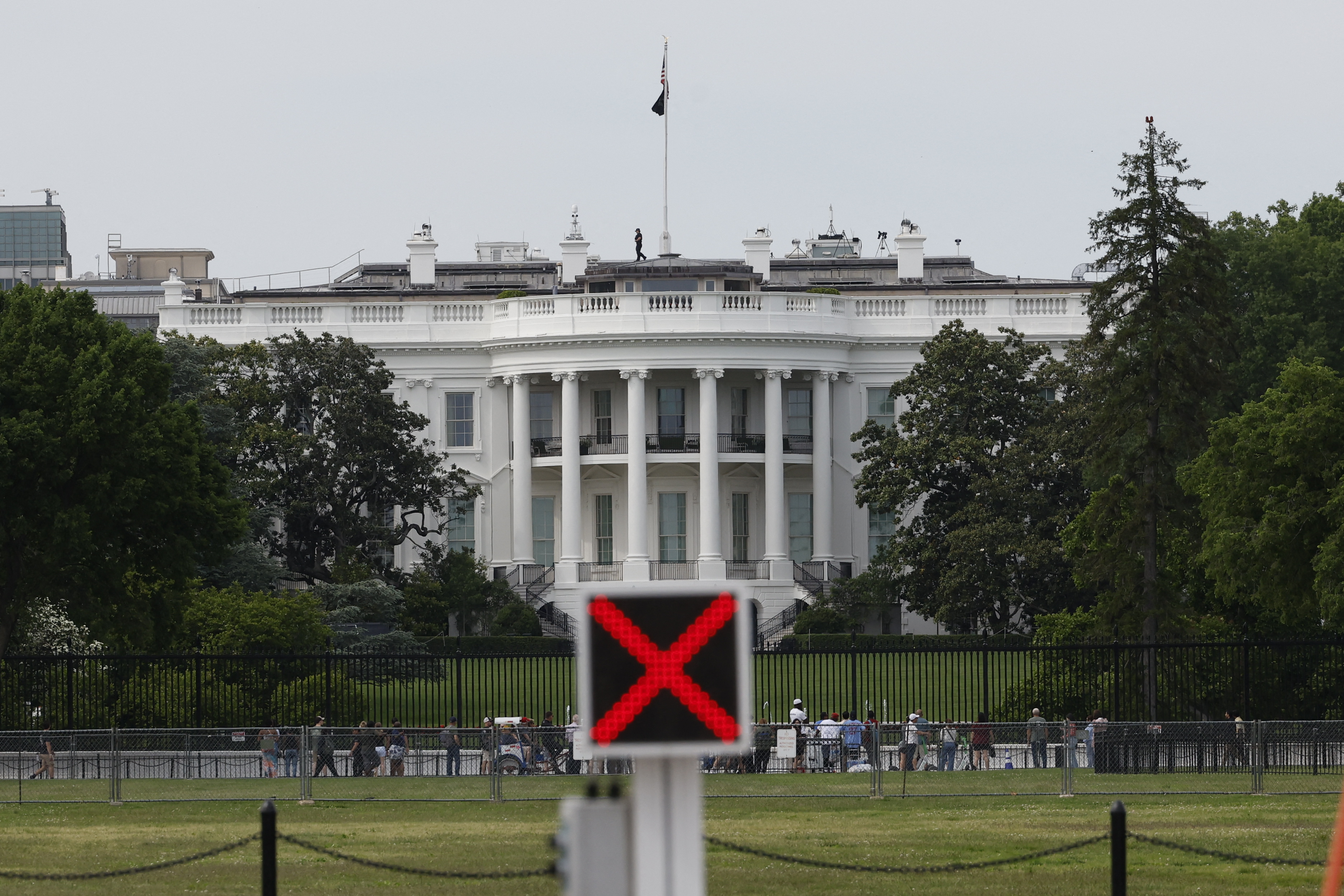 White House staff instructed not to discuss RIF plans with agencies ...