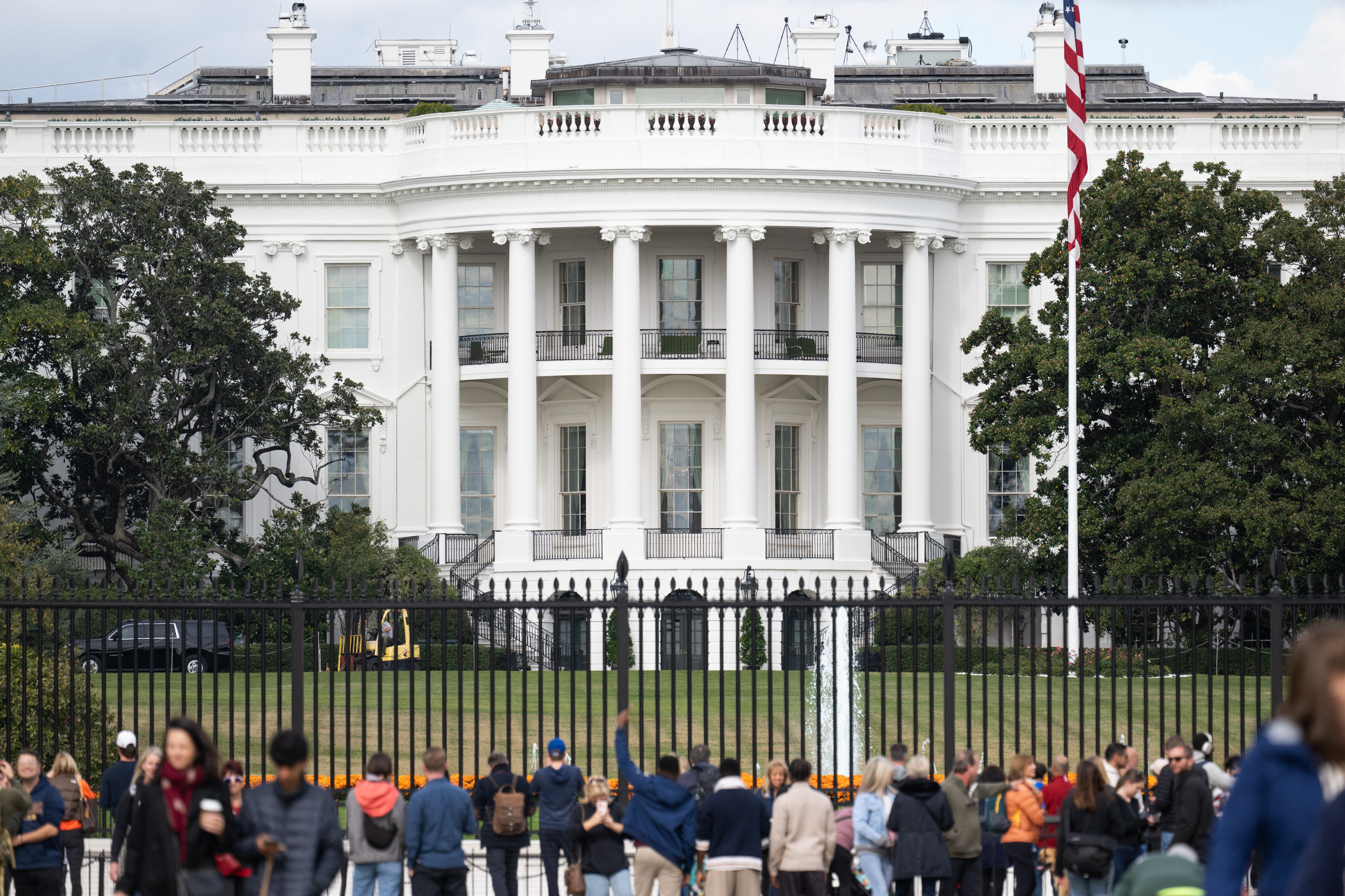 Federal judge extends halt to shutdown-related terminations | FedScoop