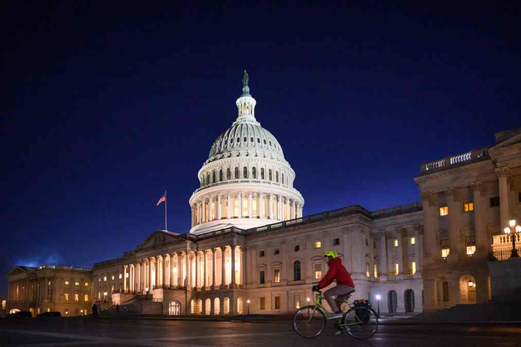 Congressional offices experimenting with generative AI, though ...