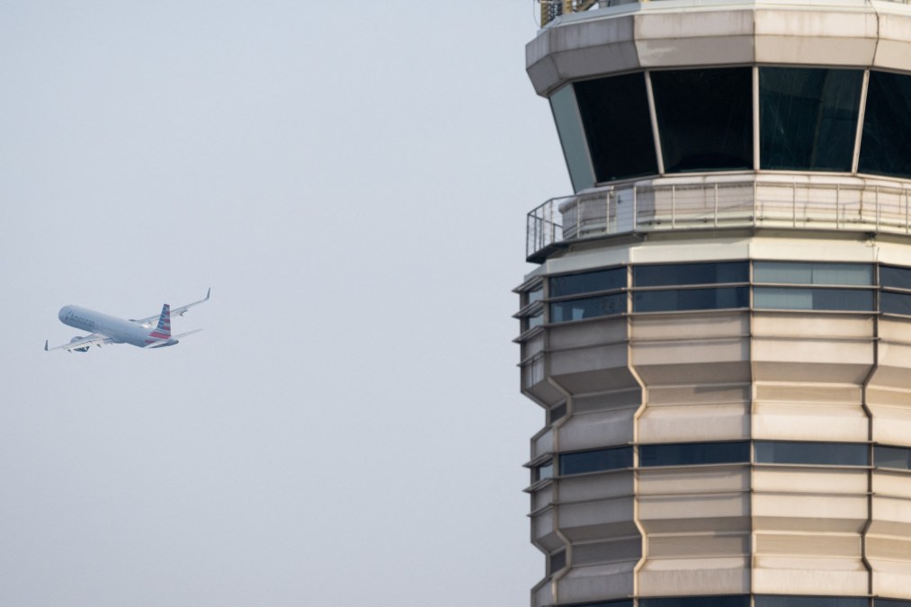 FAA moves toward improving new air traffic control system | FedScoop
